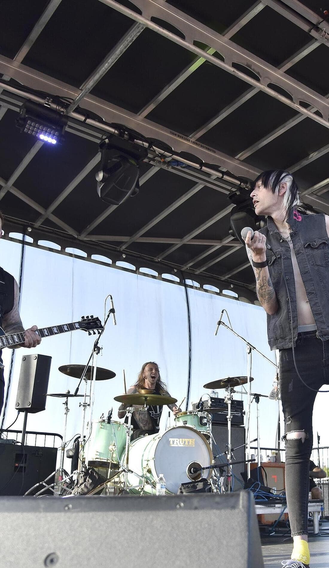 A Skylit Drive Concert Parking Passes | SeatGeek