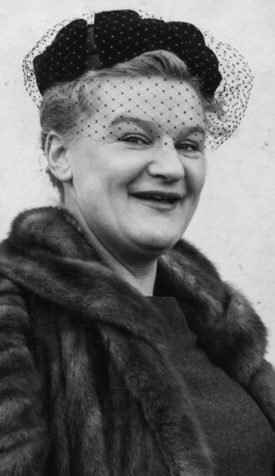 Anna Russell Tickets, 2024 Concert Tour Dates | SeatGeek