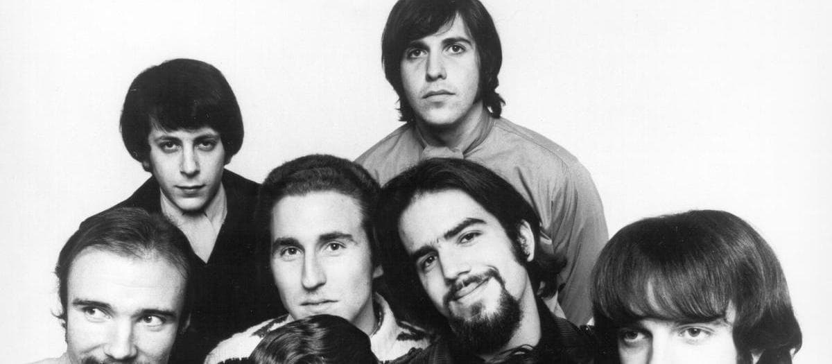 Devon Lakeshore Amphitheater Featured Live Event Tickets & 2023 ...