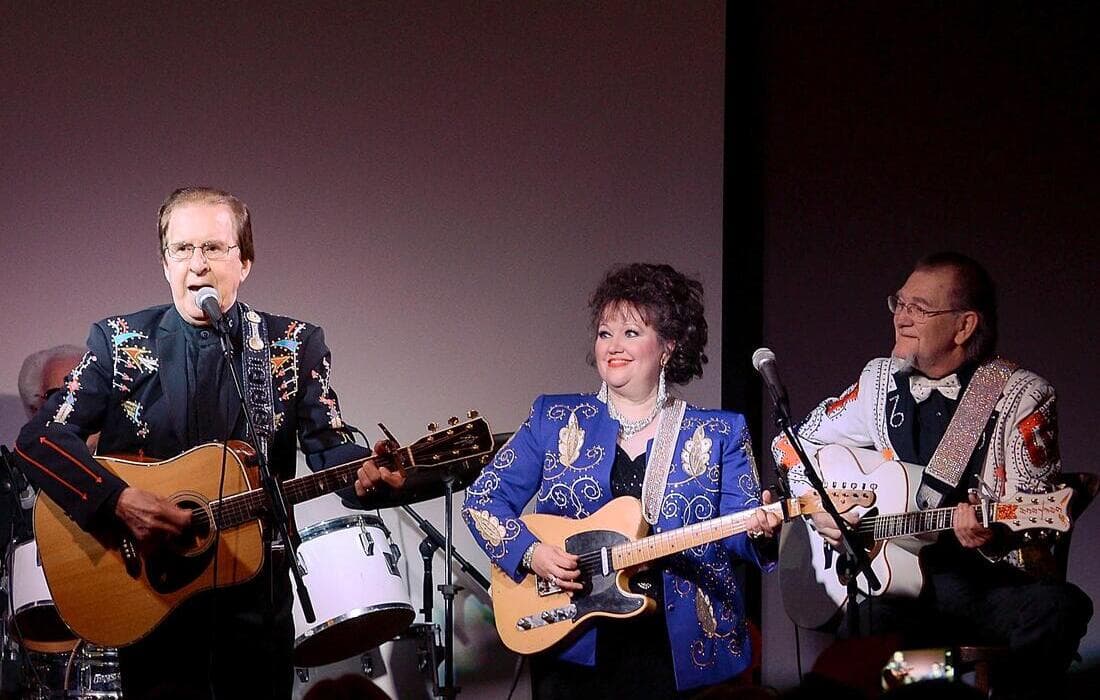 Decatur Civic Center Featured Live Event Tickets & 2024 Schedules ...