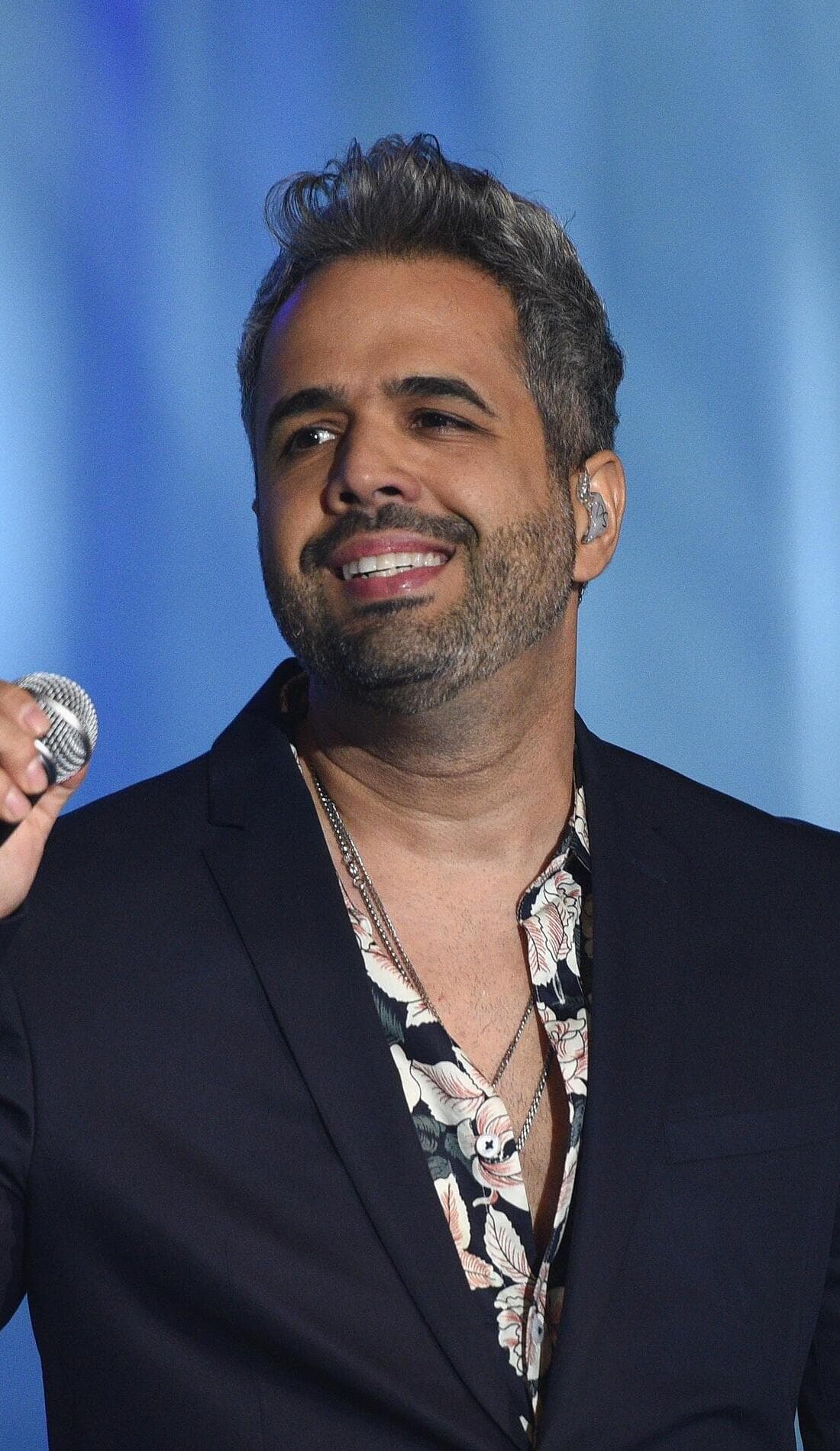 Daniel Santacruz Tickets & Concert Tour Dates 2024 | SeatGeek