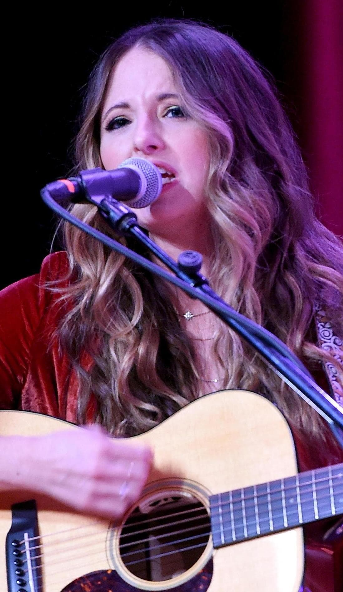 Emily Hackett Tickets, 2024 Concert Tour Dates | SeatGeek