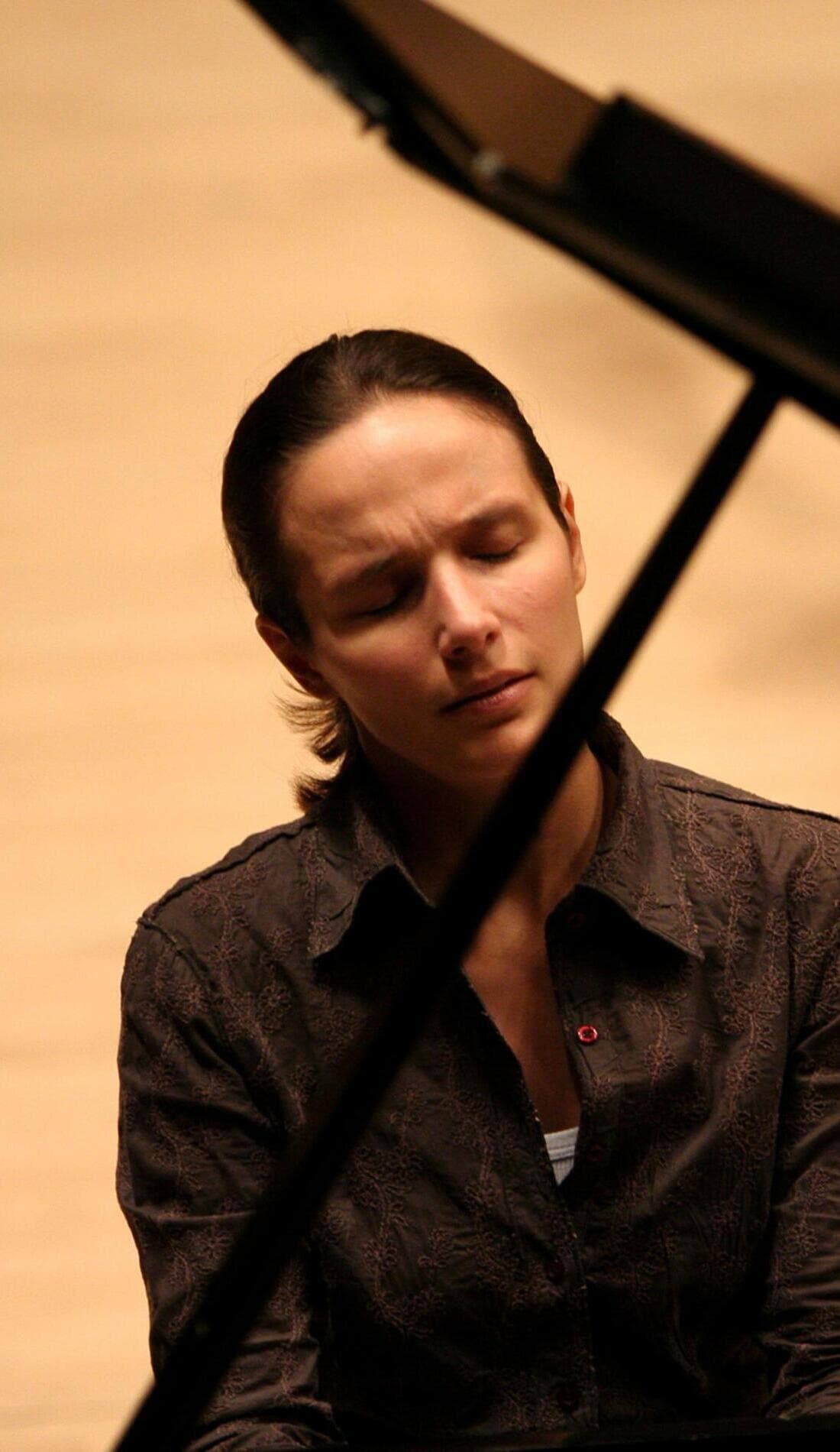 Helene Grimaud Parking Passes | SeatGeek