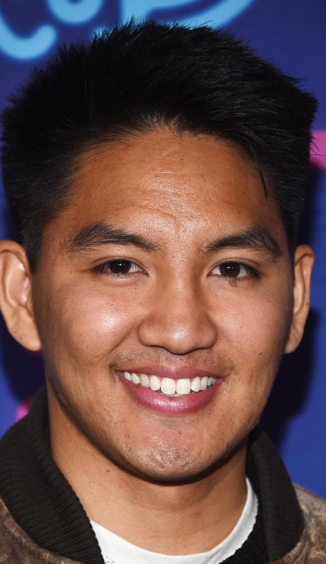 JR De Guzman Tickets, 2024-2025 Showtimes & Locations | SeatGeek