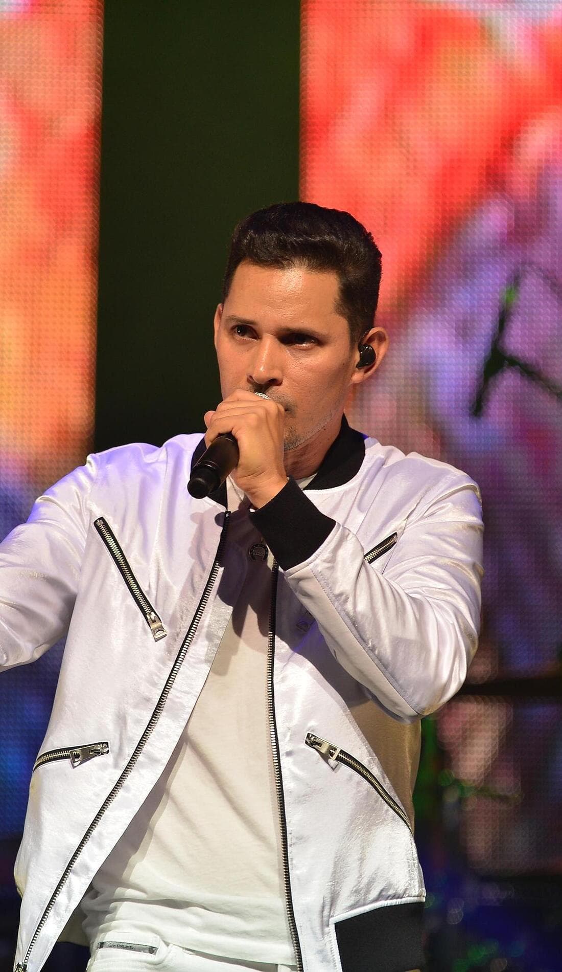 Leoni Torres Concert Parking Passes | SeatGeek