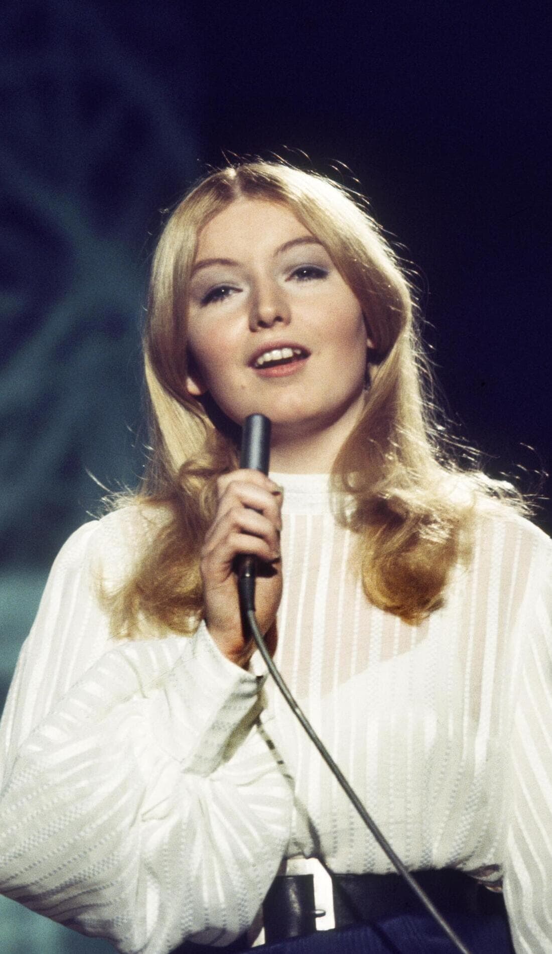 Mary Hopkin Tickets & Concert Tour Dates 2024 | SeatGeek