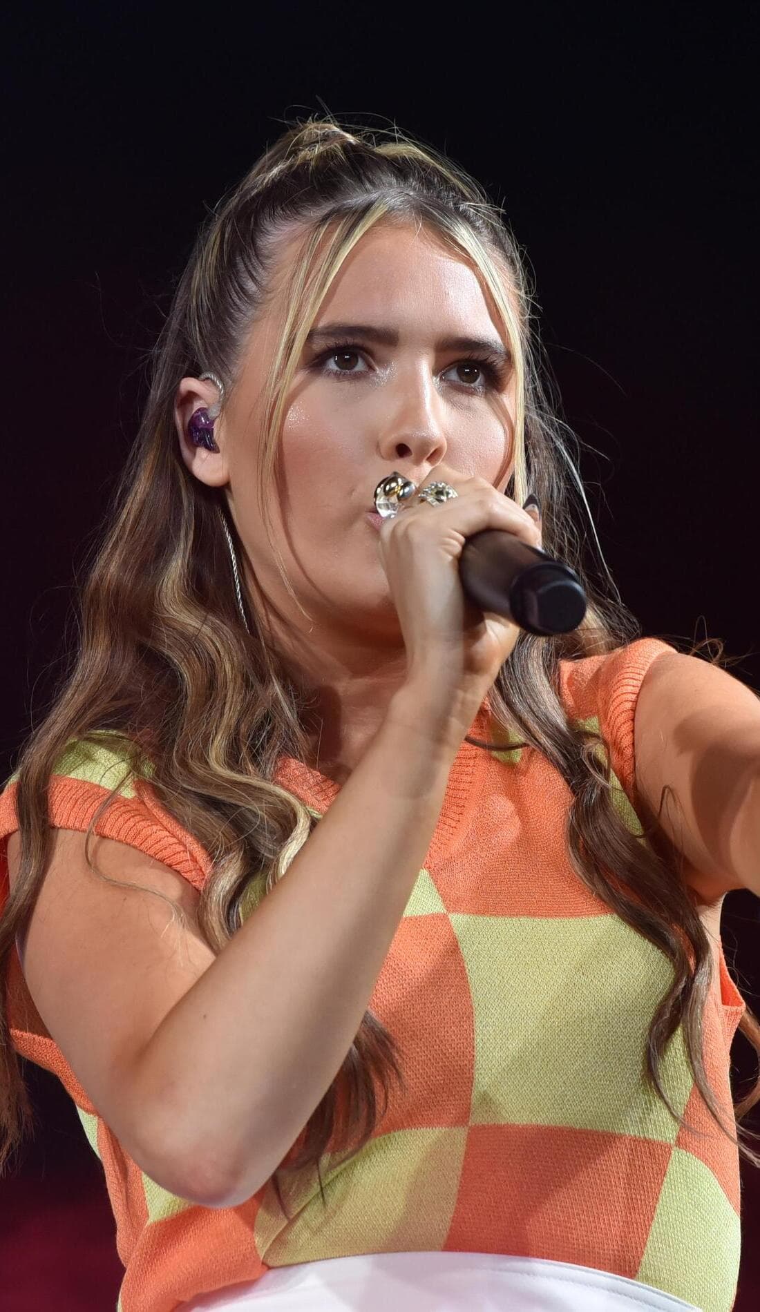 Mimi Webb Tickets & Concert Tour Dates 2024 | SeatGeek