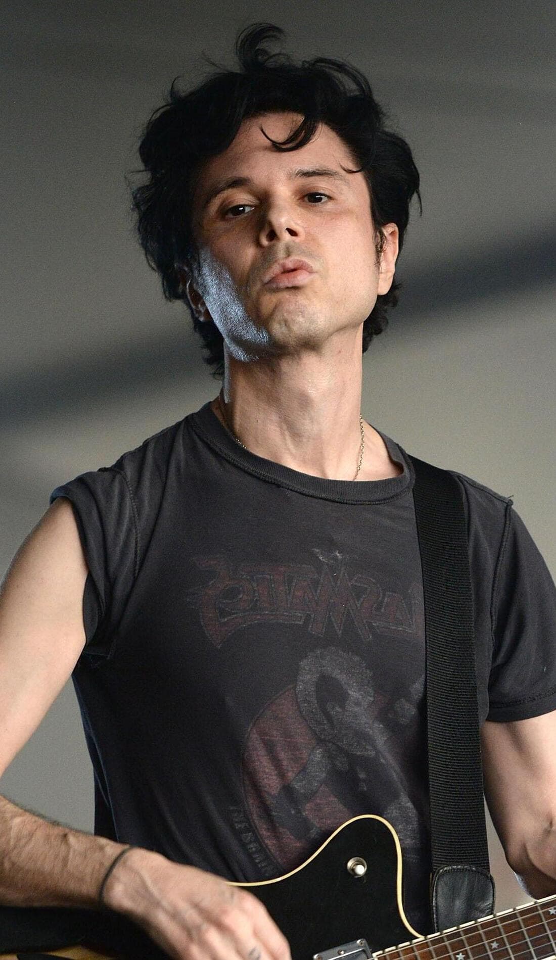 Nick Zinner Tickets, 2024 Concert Tour Dates | SeatGeek