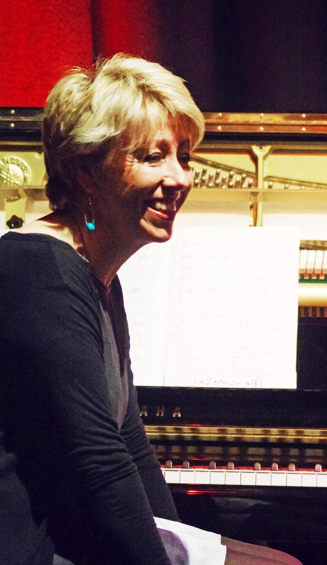 Nikki Iles Tickets & Concert Tour Dates 2024 | SeatGeek