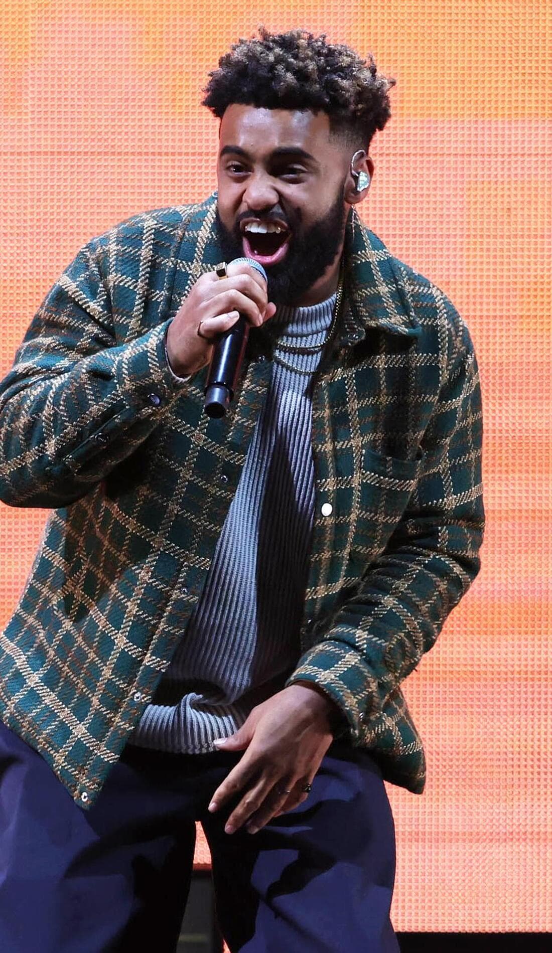 Paul Russell Tickets & Concert Tour Dates 2024 | SeatGeek