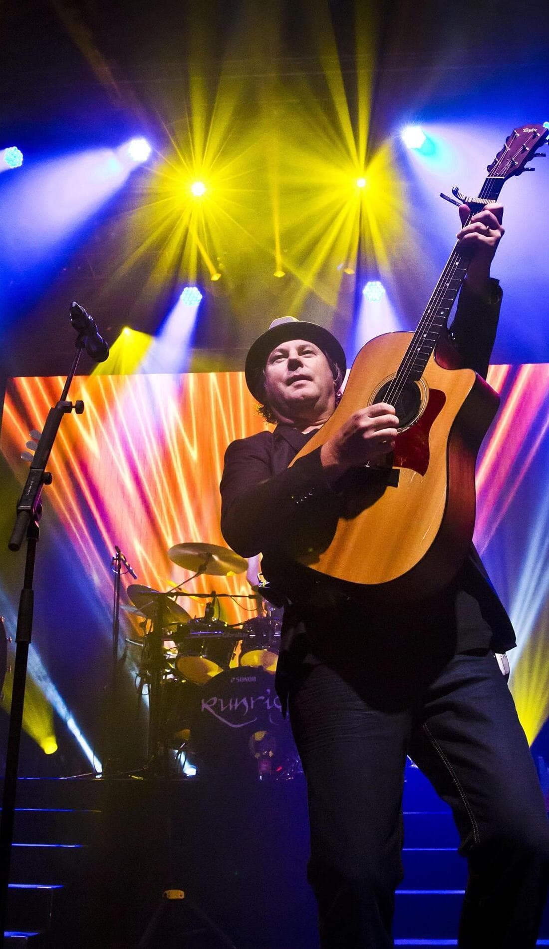 Runrig Tickets & Concert Tour Dates 2024 | SeatGeek