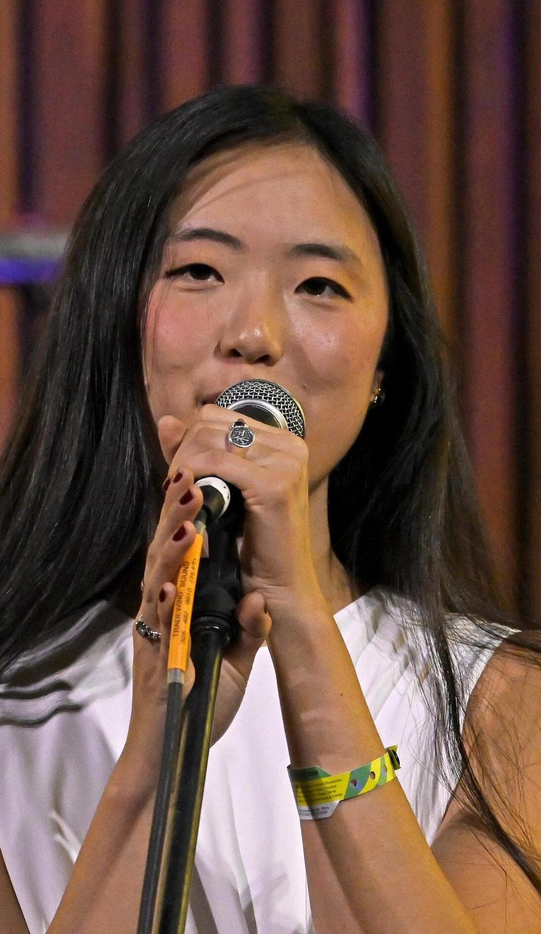 Sarah Kinsley Tickets & Concert Tour Dates 2024 | SeatGeek