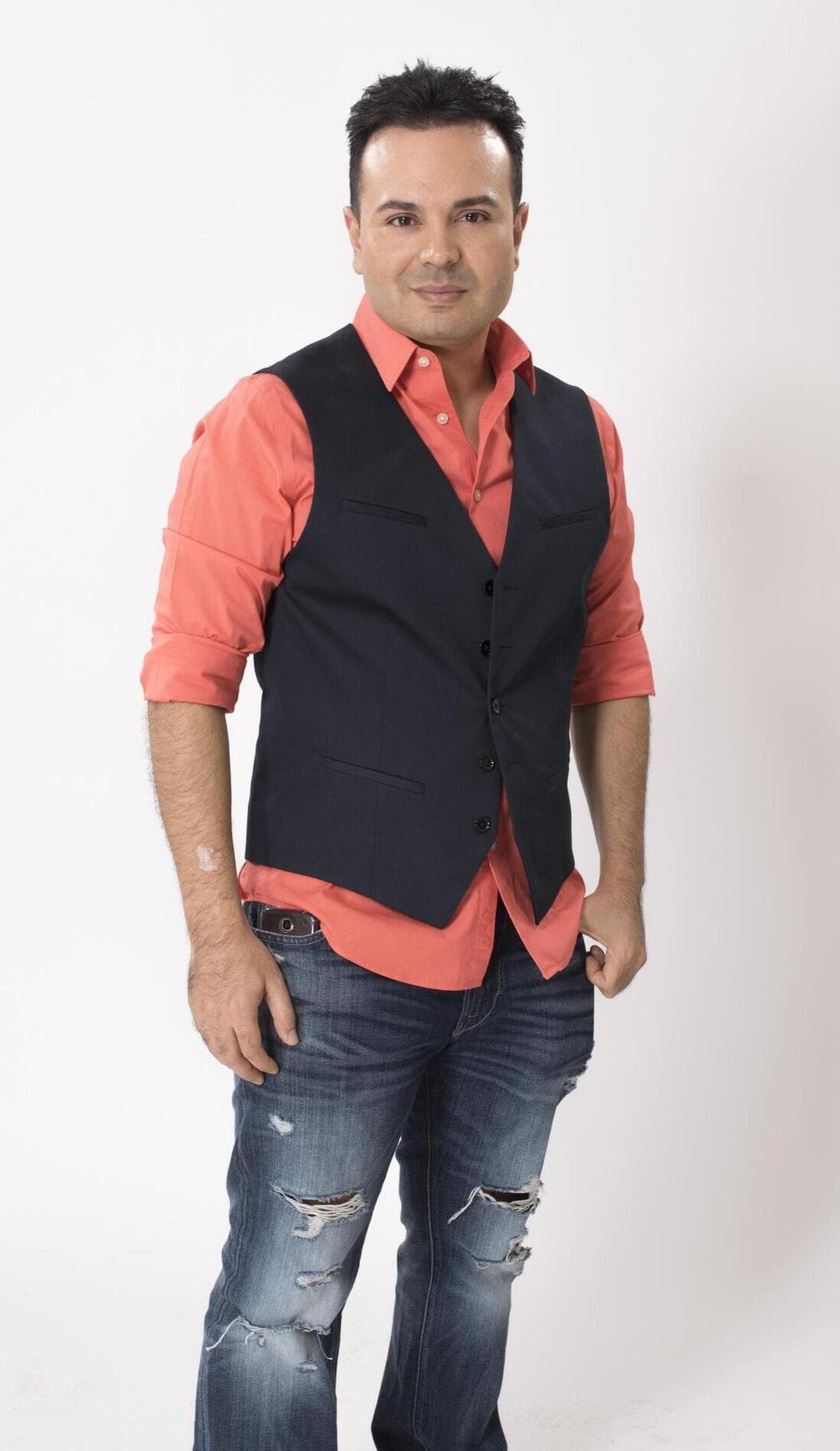 Sebastian Cetina Tickets, 2024-2025 Showtimes & Locations | SeatGeek