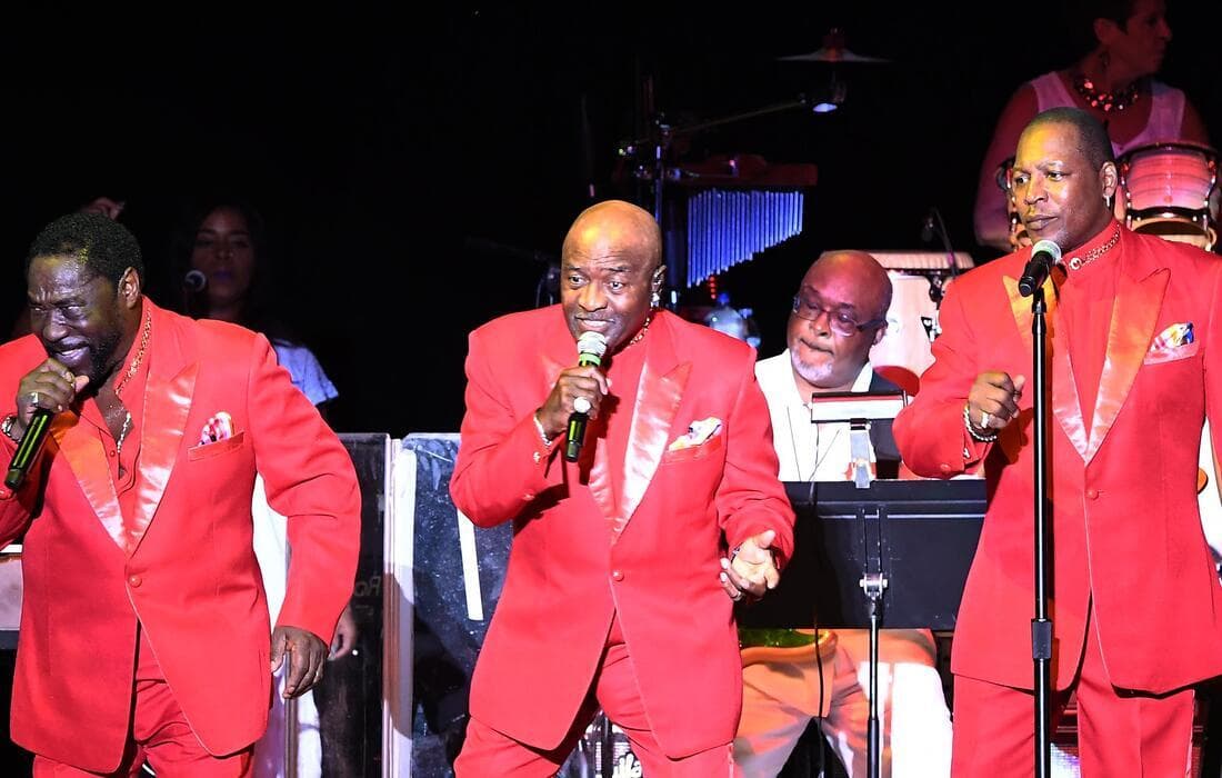 Arie Crown Theater Featured Live Event Tickets & 2024 Schedules | SeatGeek