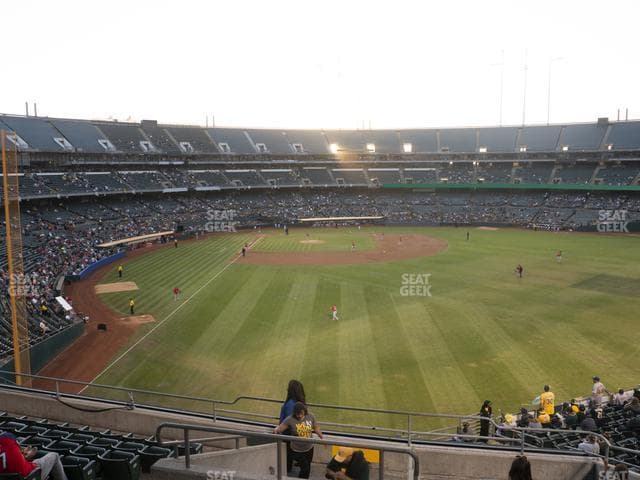 Oakland Coliseum Seating Chart & Seat Views | SeatGeek