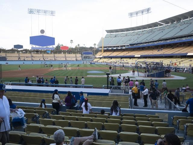 Dodger Stadium Seating Chart & Seat Views | SeatGeek