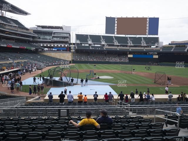 Target Field Seating Chart & Seat Views | SeatGeek