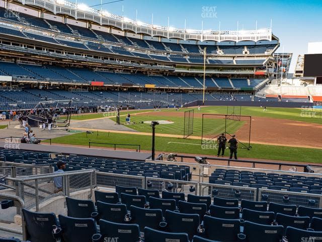 Yankee Stadium Seating Chart & Seat Views | SeatGeek
