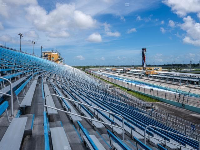 Homestead-Miami Speedway Seating Chart & Seat Views | SeatGeek