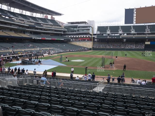 Target Field Seating Chart & Seat Views | SeatGeek