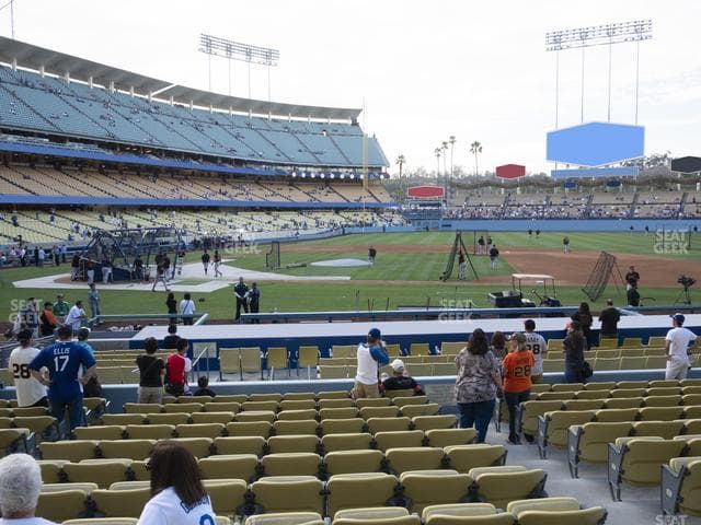 Dodger Stadium Seating Chart & Seat Views | SeatGeek