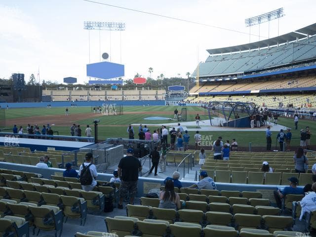 Dodger Stadium Seating Chart & Seat Views | SeatGeek