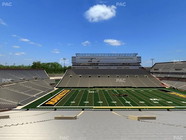 Kinnick Stadium Seating Chart & Seat Views | SeatGeek