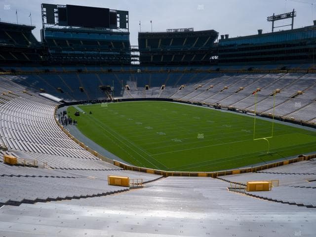 Lambeau Field Seating Chart & Seat Views | SeatGeek