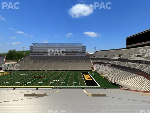 Kinnick Stadium Seating Chart & Seat Views | SeatGeek