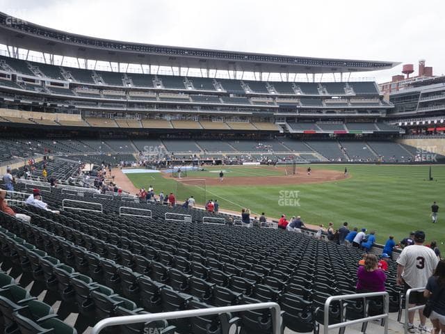 Target Field Seating Chart & Seat Views | SeatGeek