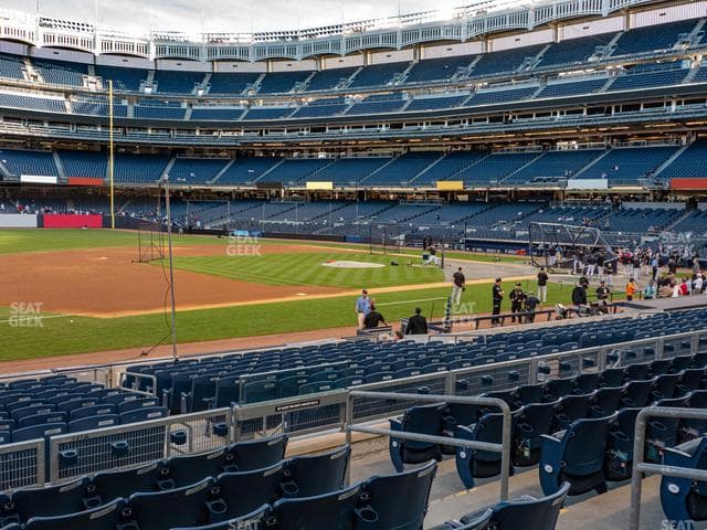Yankee Stadium Seating Chart & Seat Views | SeatGeek