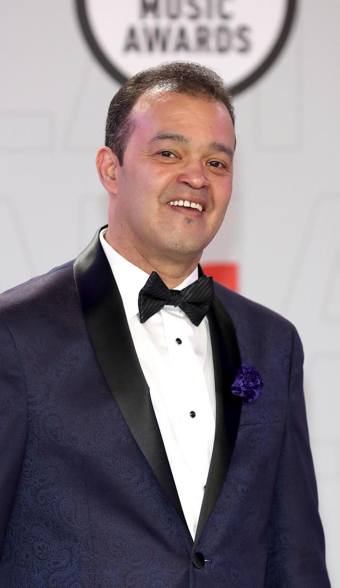 Alex Bueno Concert Tickets, 2023 Tour Dates & Locations | SeatGeek