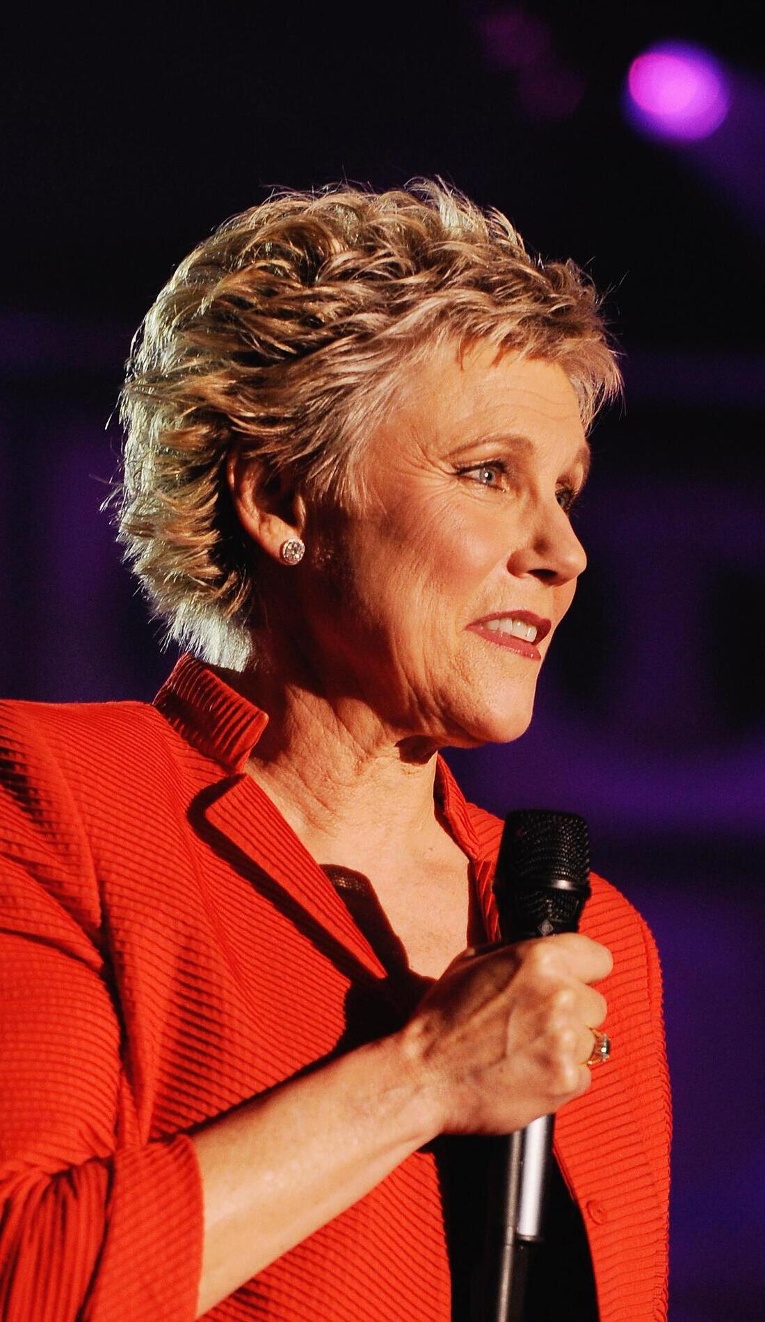 Anne Murray Concert Tickets, 2023 Tour Dates & Locations | SeatGeek