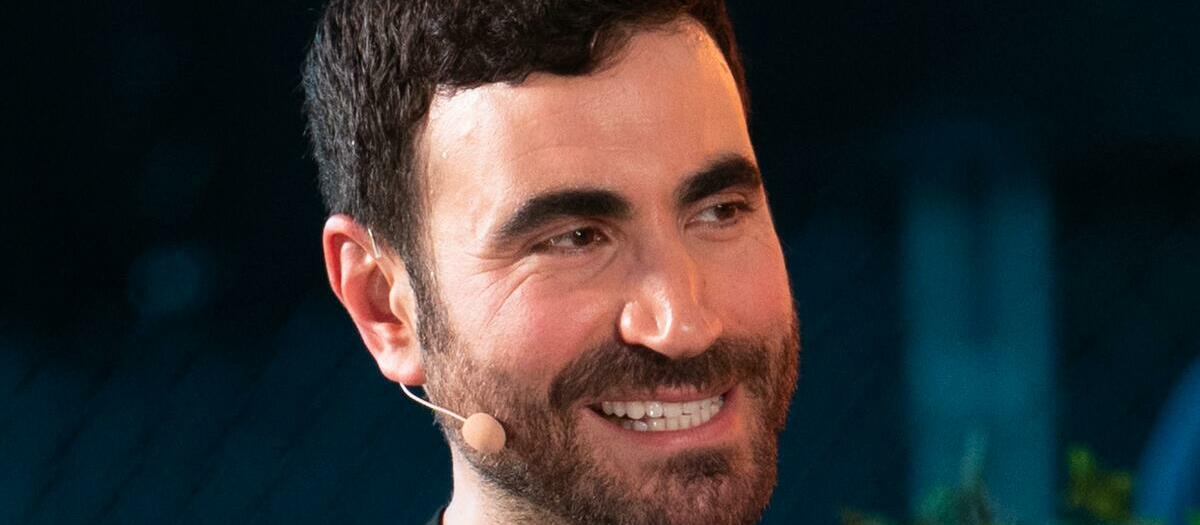 Brett Goldstein Tickets, 2023-2024 Showtimes & Locations | SeatGeek