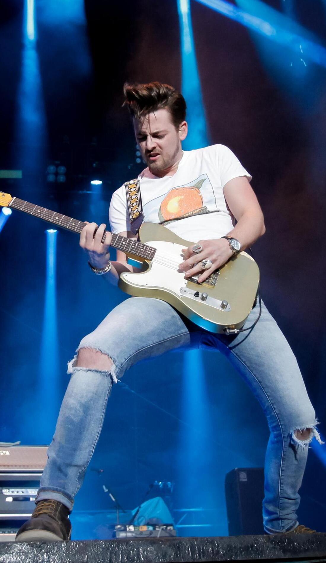 Chase Bryant Concert Tickets and Tour Dates | SeatGeek