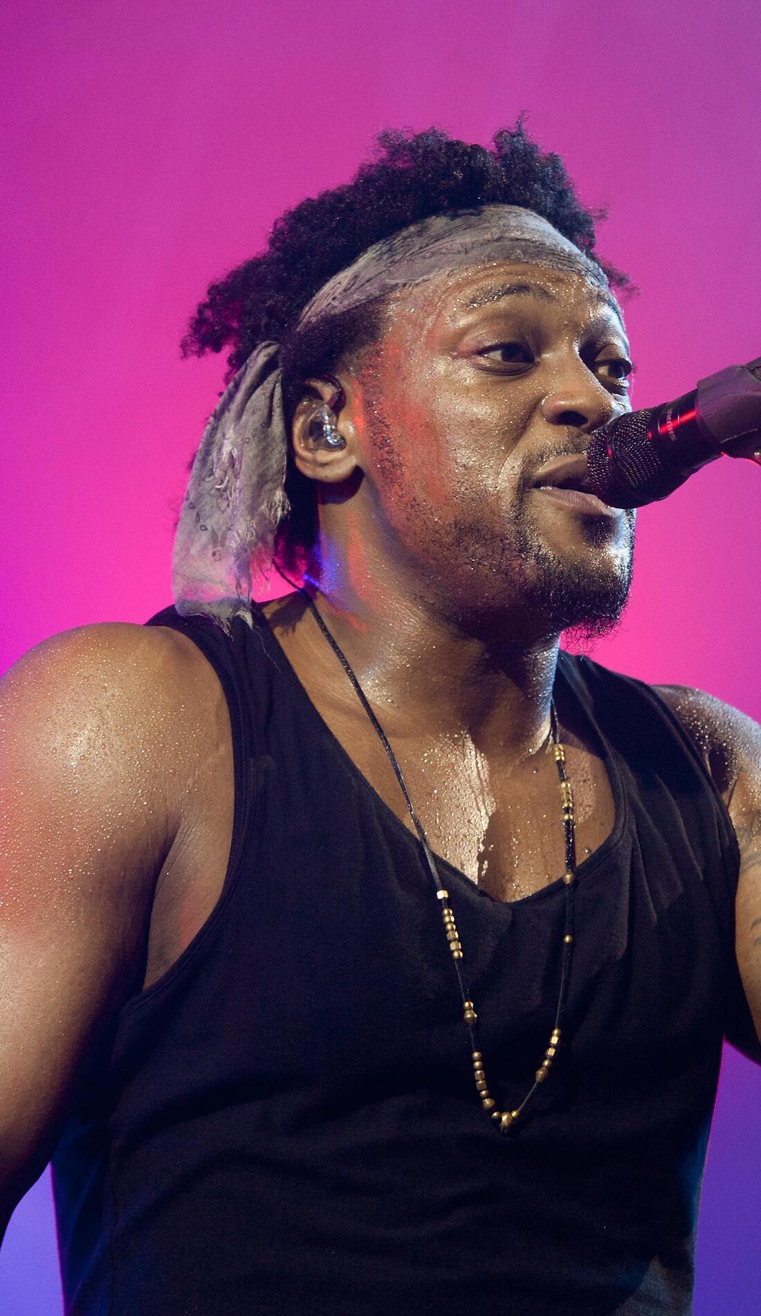 D'Angelo and The Vanguard Concert Tickets, 2023 Tour Dates & Locations ...