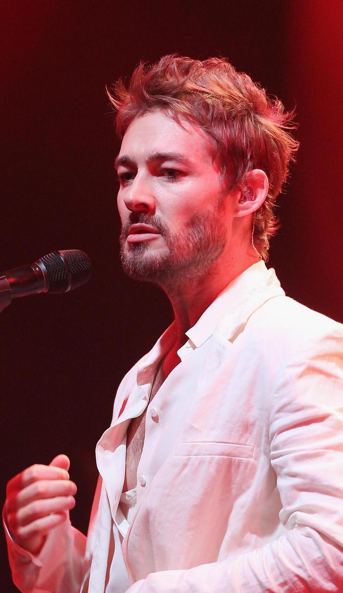 Daniel Johns Tickets - 2022 Daniel Johns Concert Tour | SeatGeek
