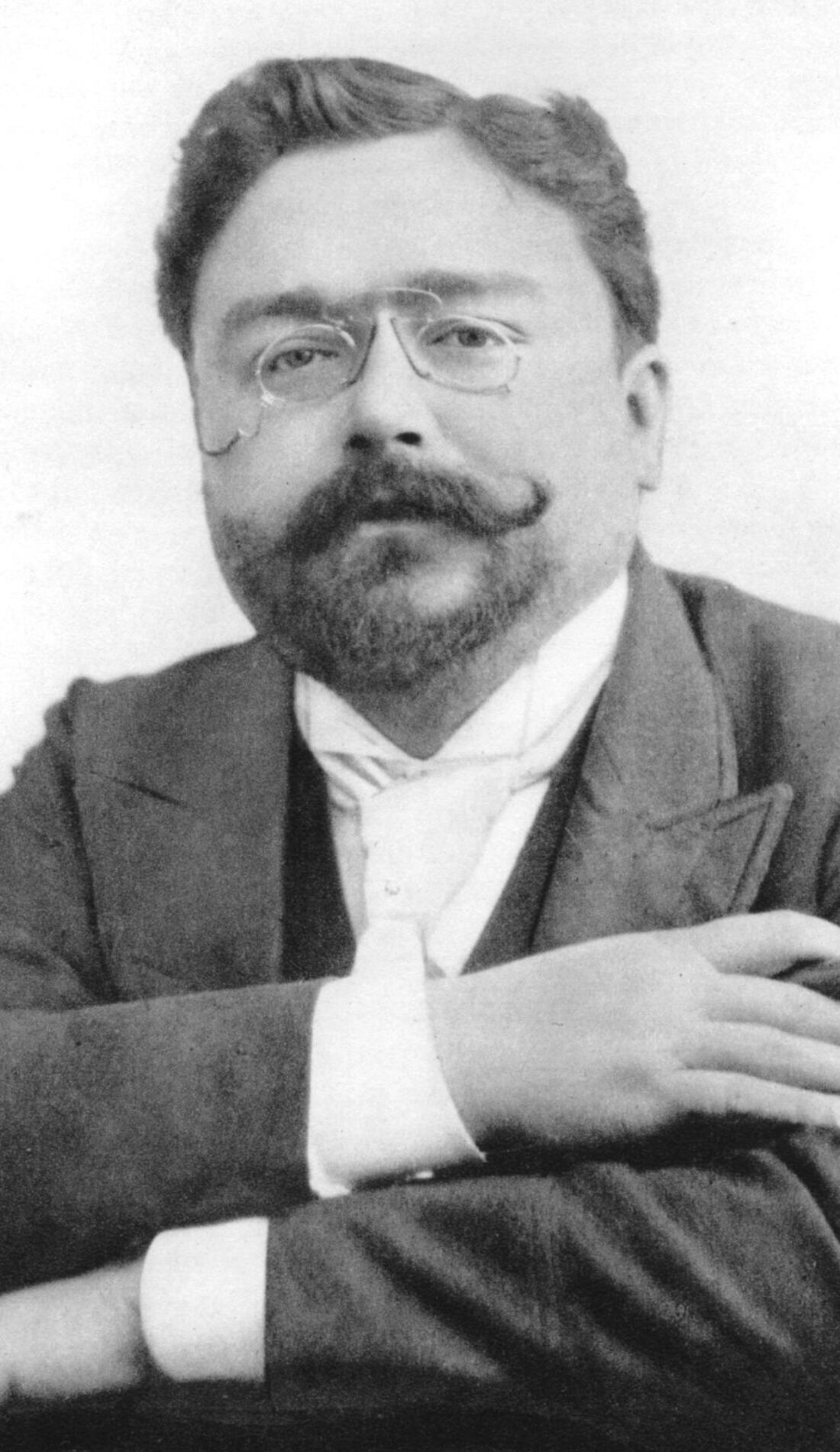Isaac Albeniz Concert Tickets, 2023 Tour Dates & Locations | SeatGeek