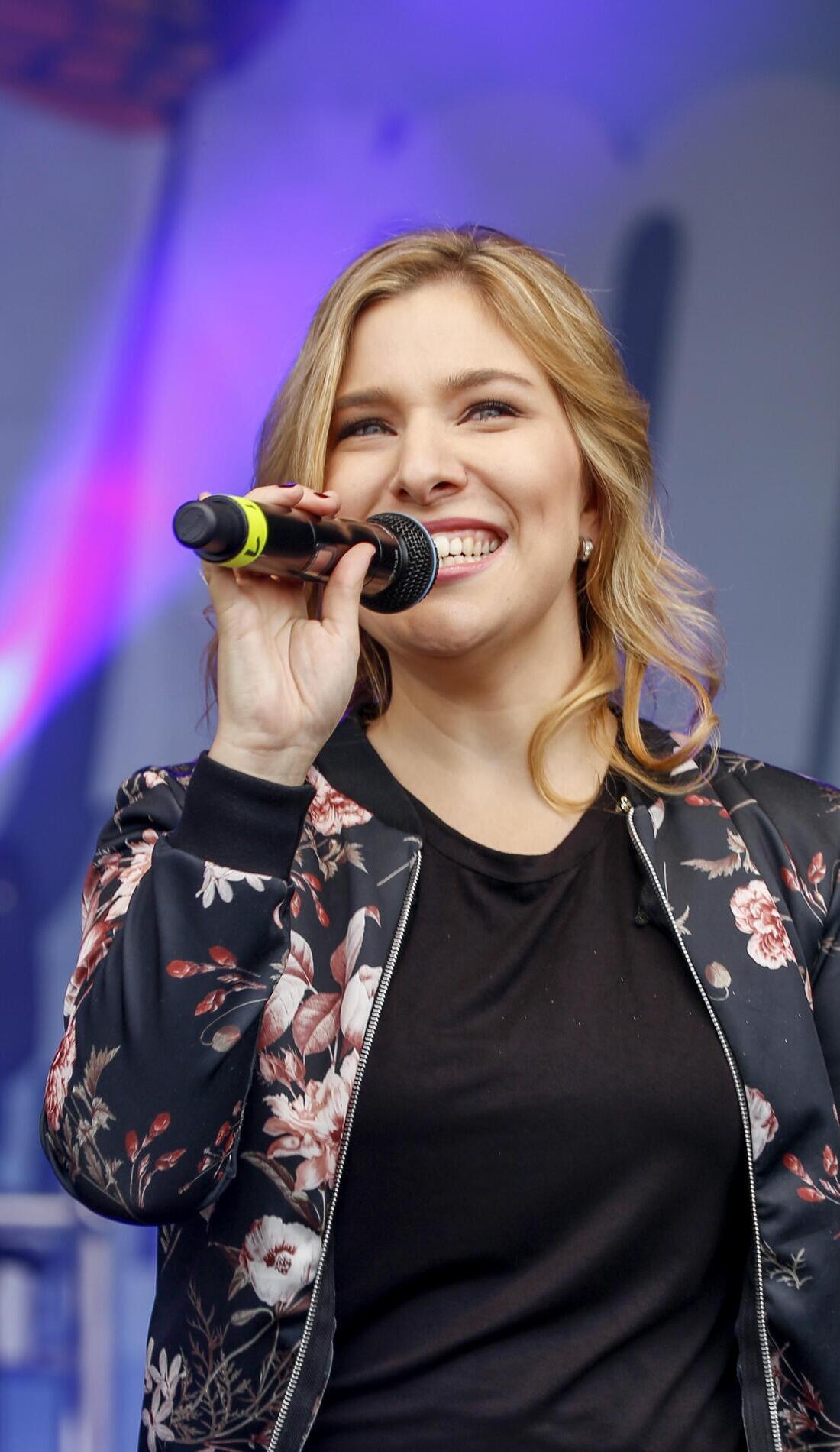 Laura Wilde Concert Tickets, 2023 Tour Dates & Locations | SeatGeek