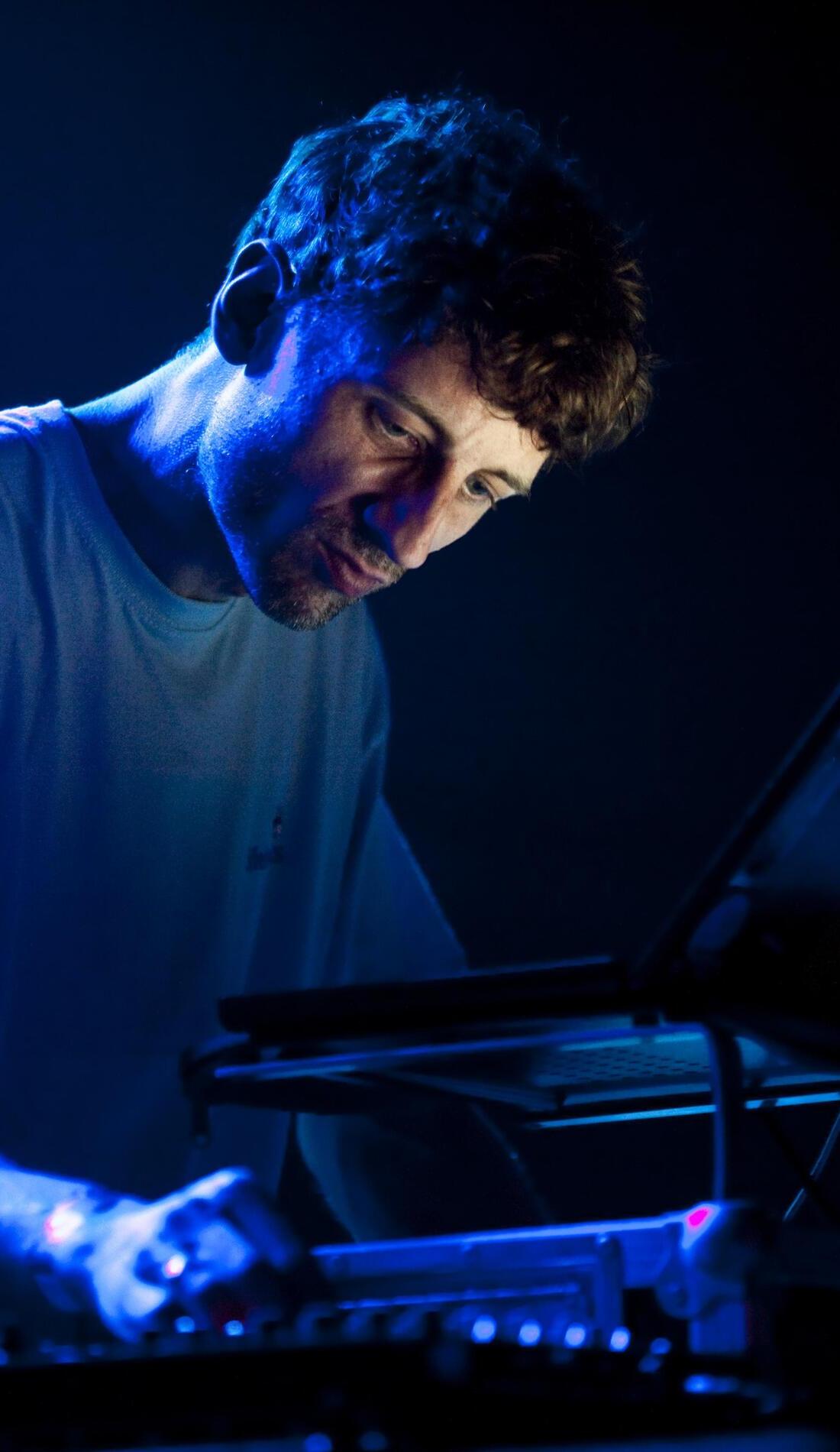 Luke Vibert Concert Tickets, 2023 Tour Dates & Locations | SeatGeek