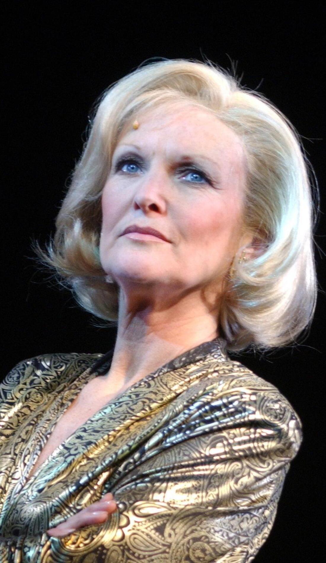 Lyn Paul Tickets - 2022 Lyn Paul Concert Tour | SeatGeek