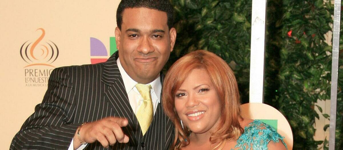 Monchy y Alexandra Concert Tickets, 2023 Tour Dates & Locations | SeatGeek