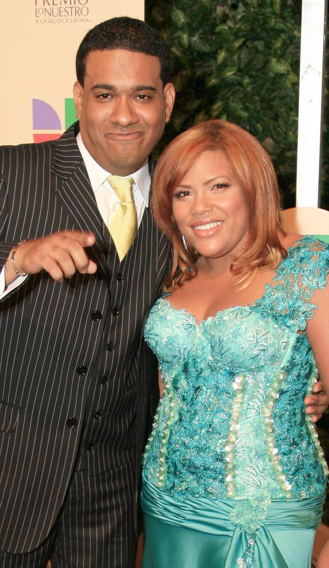 Monchy y Alexandra Concert Tickets, 2023 Tour Dates & Locations | SeatGeek