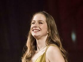 Oonagh Concert Tickets, 2024 Tour Dates & Locations | SeatGeek