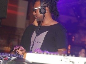 Stacey Pullen Concert Tickets, 2024 Tour Dates & Locations | SeatGeek