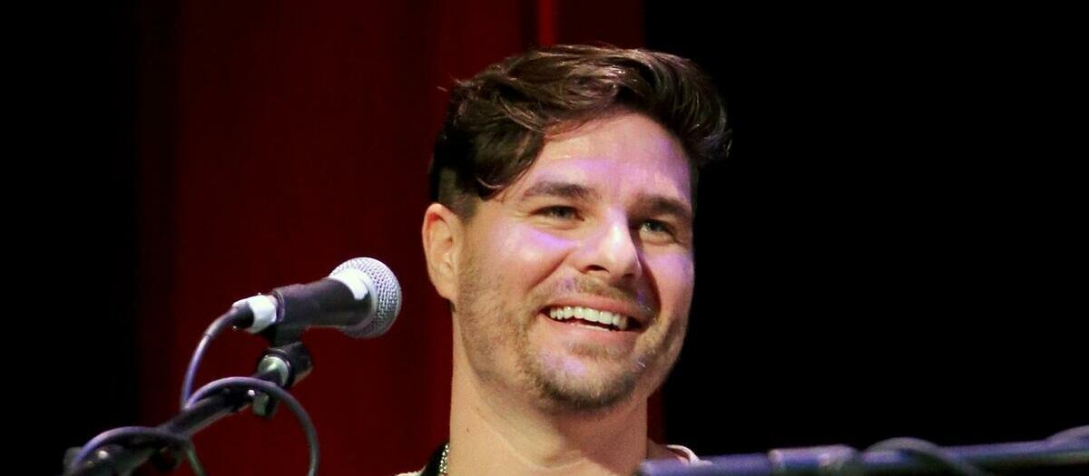 Steven Lee Olsen Concert Tickets, 2023 Tour Dates & Locations | SeatGeek