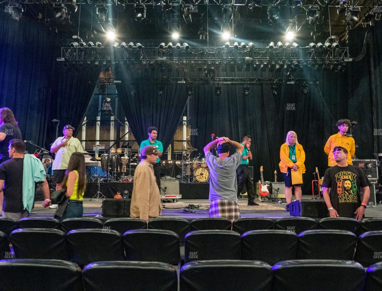 Pacific Amphitheatre Pit Seat Views | SeatGeek