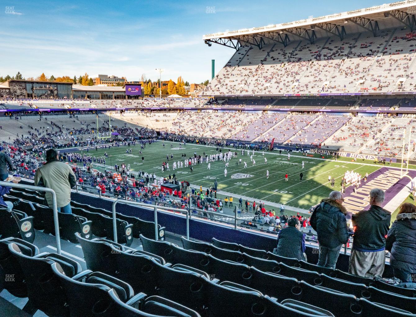 Husky Stadium Section 201 Seat Views | SeatGeek